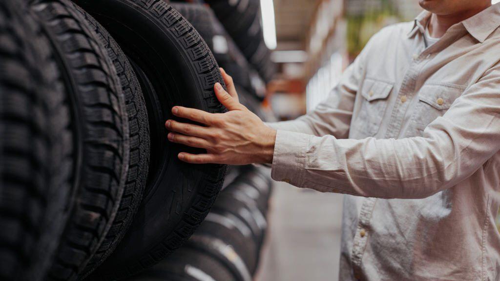 دريكسيون - الاخبار - أسعار كاوتش السيارات مقاس 14 بالأسواق المصرية